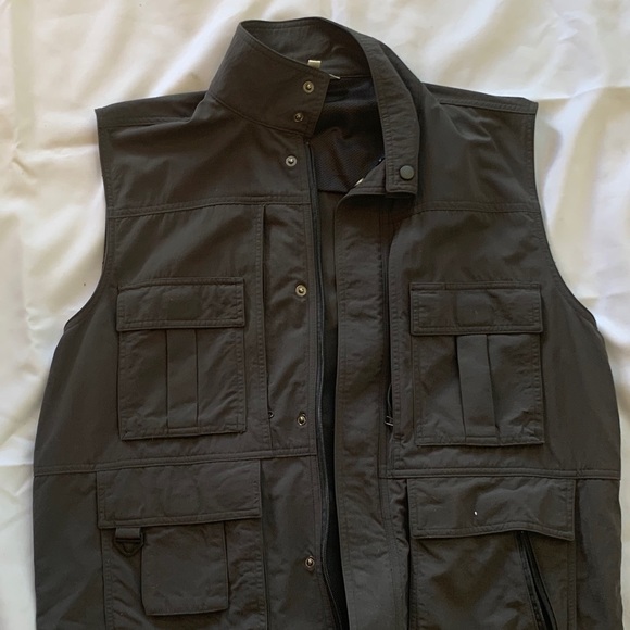 TravelSmith | Jackets & Coats | Travelsmith Voyager 5 Pocket Vest ...
